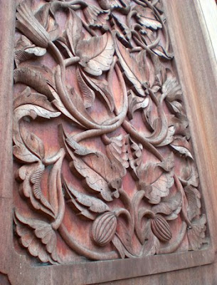 STUDIO UKIRAN KAYU HALUS