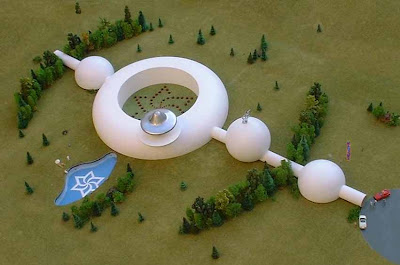 Rael Portugal - portuguese raelian blog: A Embaixada dos Elohim