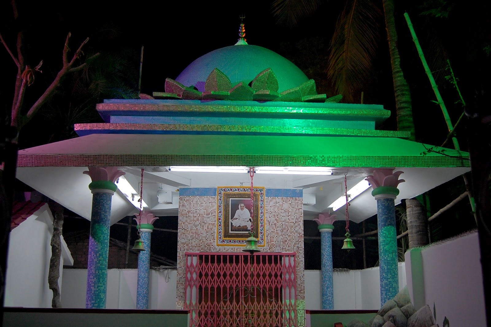 Azimganj Jiaganj Murshidabad: Kodamdesar temple: Kuldevta of Kothari family