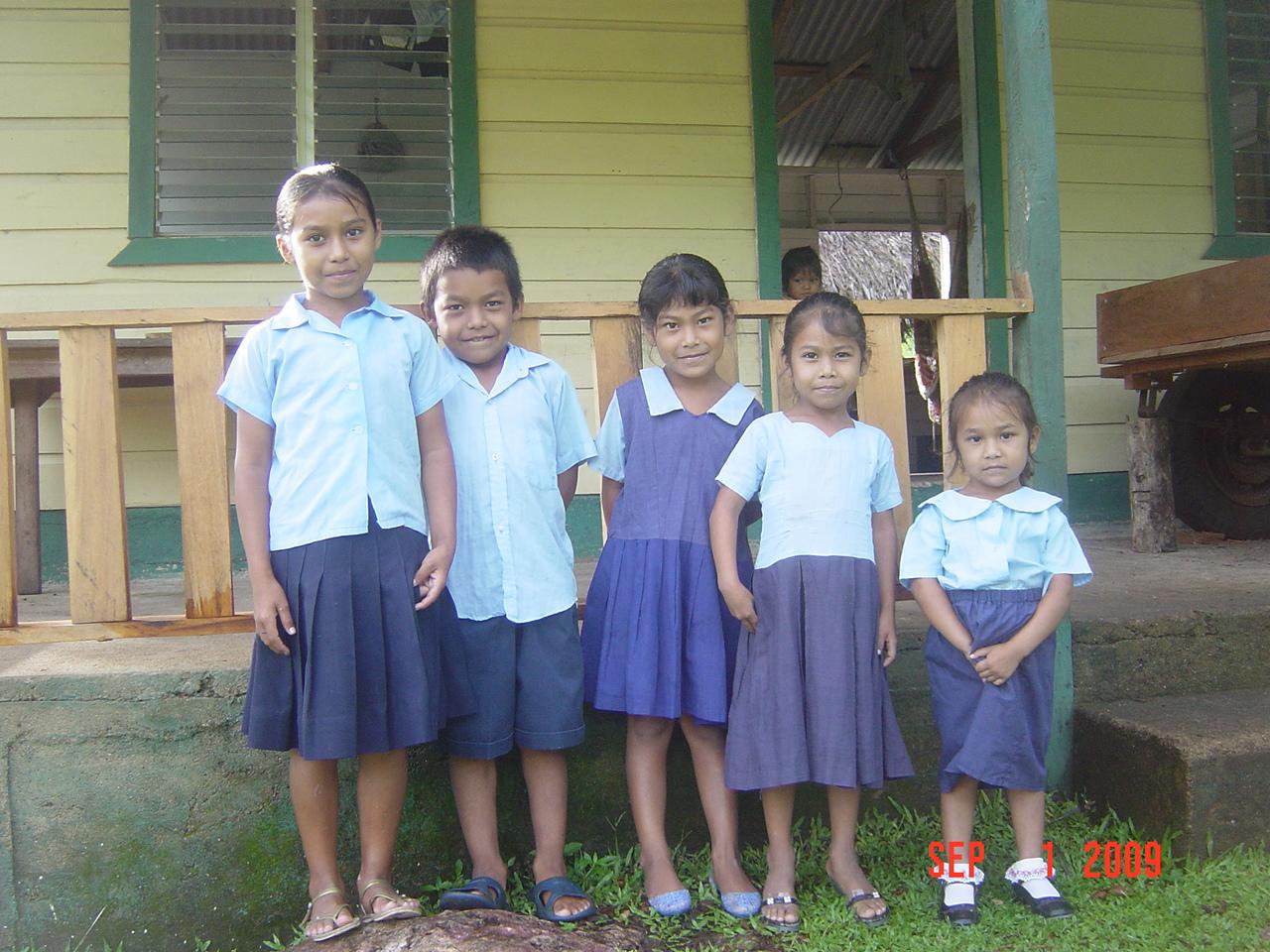 Moonracerfarm Belize: El Progresso/7 Miles school system