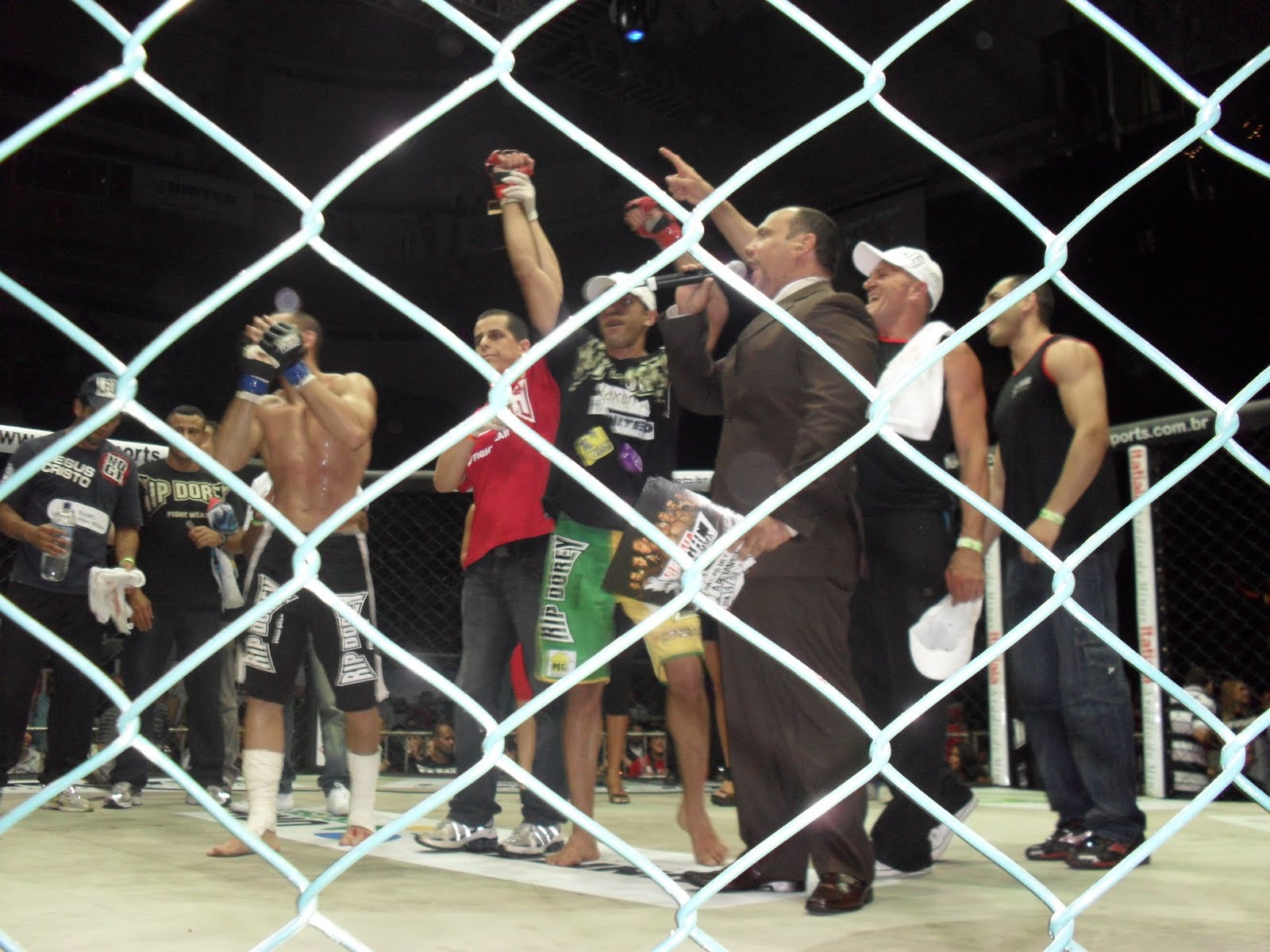 Ely Kickboxing MMA/BH: Thiago Michel abate Felipe Olivieri!