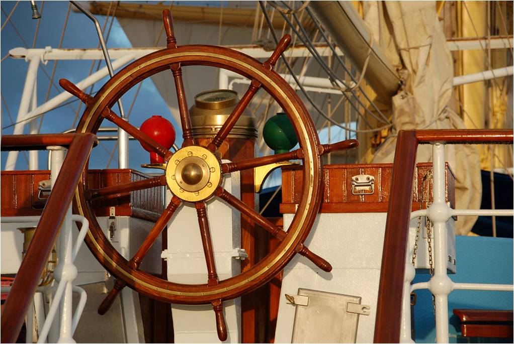 WEB: NOVAS CONEXÕES: O MAIOR VELEIRO DO MUNDO ROYAL CLIPPER