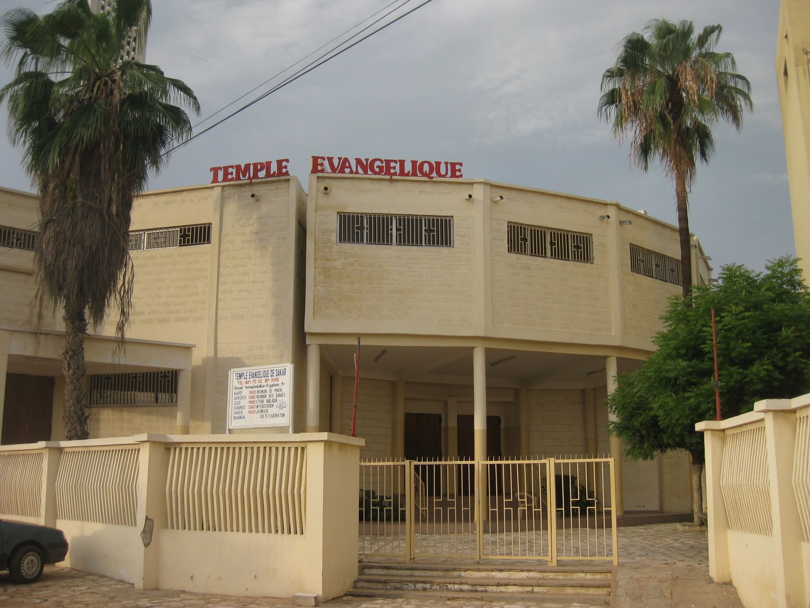 Histoire des Assemblées de Dieu en Afrique Francophone: Temple ...