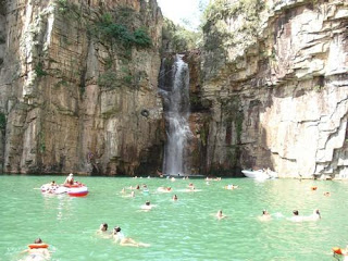 TAXI TOUR PIUMHI - MG: CAPITÓLIO / ESCARPAS DO LAGO