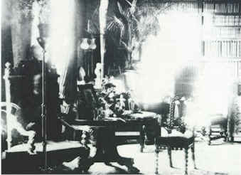 Interesting and Funny World: Famous Ghosts