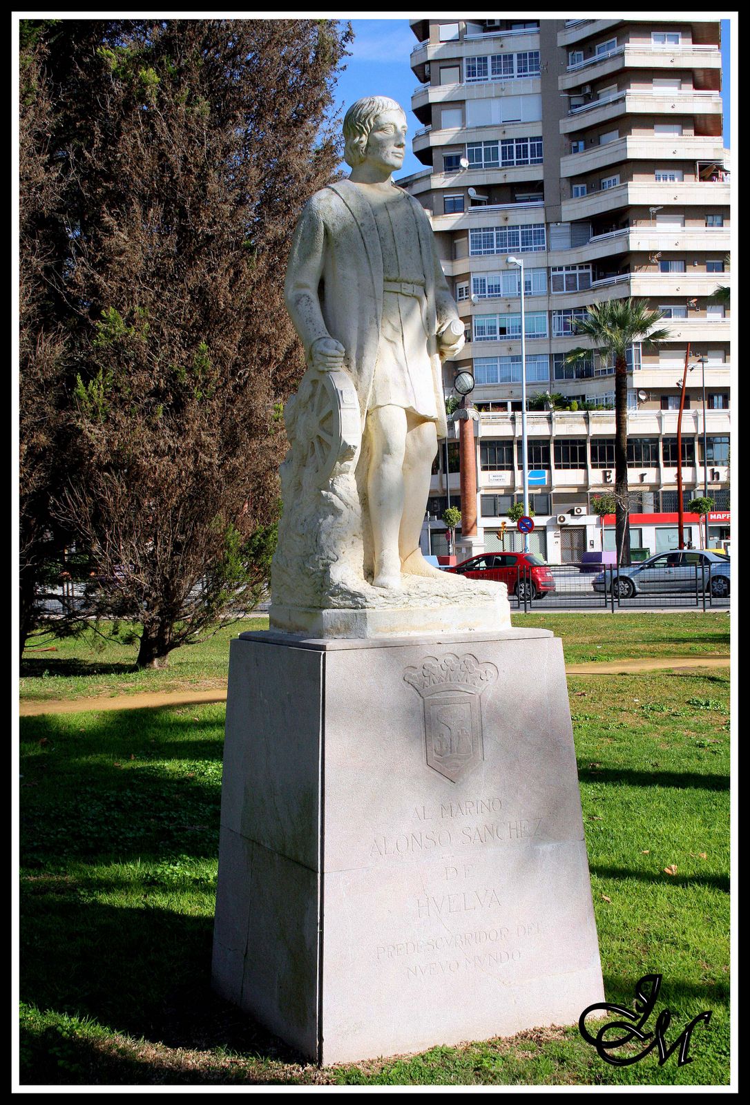 Huelva: Ayer y Hoy: Monumento dedicado a Alonso Sánchez
