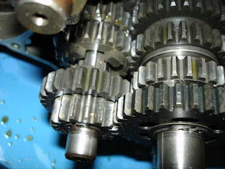 argenis: TRANSMISONES MANUALES COMPONENTES Y FUNCIONAMIENTO