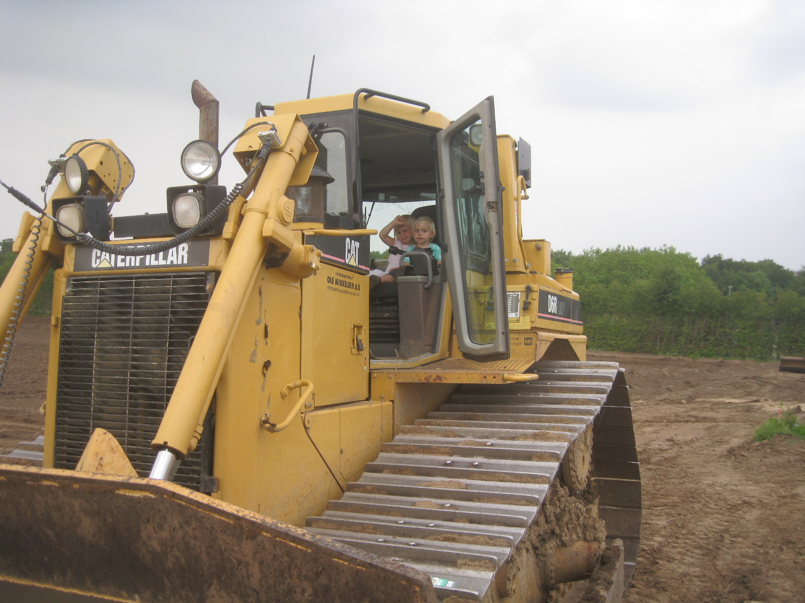 Mormor's dejlige unger: Store maskiner og små børn