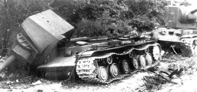 World War 2: KV-2 pictures revisited
