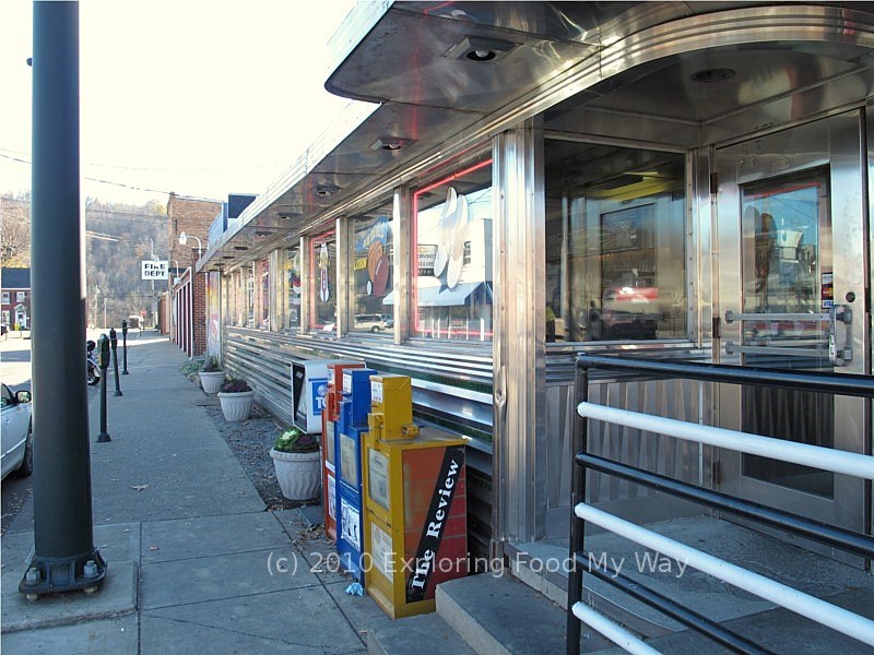 Exploring Food My Way: Satisfying the Craving: Trying A Hangover Burger ...