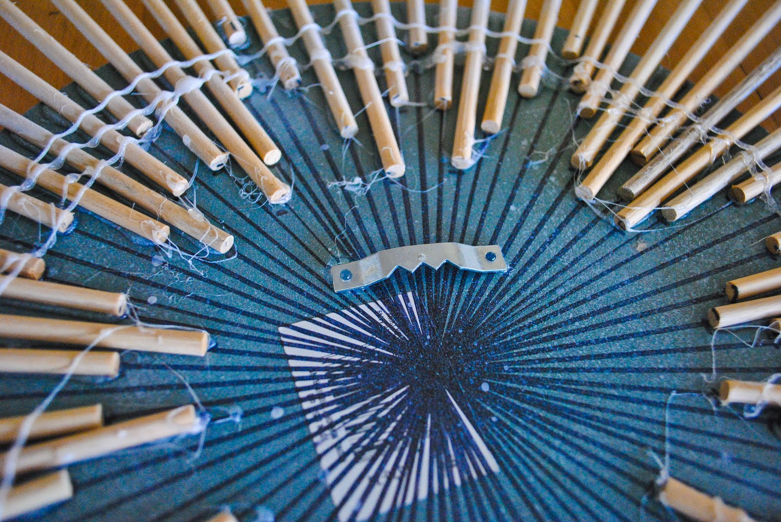 The Jolly James: DIY Starburst Mirror