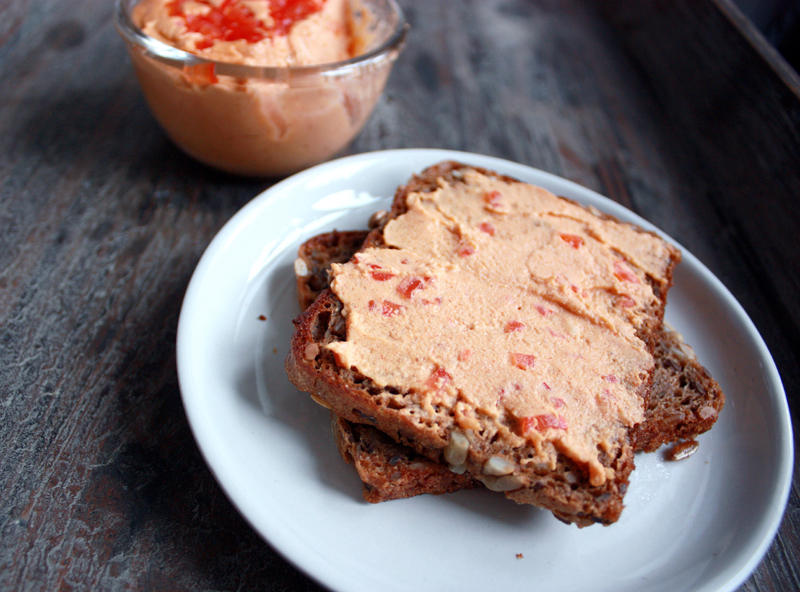 Nøtteost med paprika | Veganmisjonen
