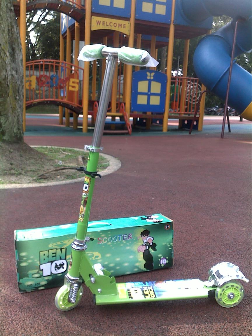 Warehouse MakLong Online: BEN 10 SCOOTER