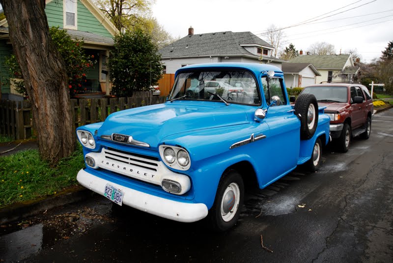 OLD PARKED CARS.: 1958 Chevrolet Task Force Apache 31 Pickup.