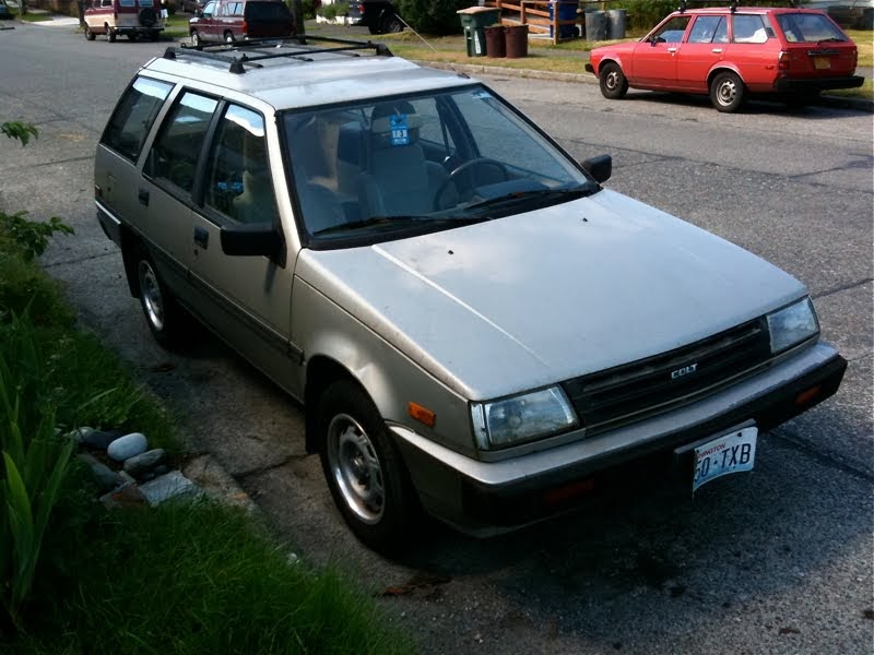 OLD PARKED CARS.: 1989 Imported for Dodge Colt DL 4WD Wagon.