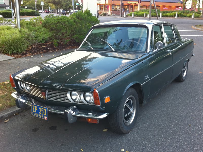 OLD PARKED CARS.: 1970 Rover 2000TC P6.