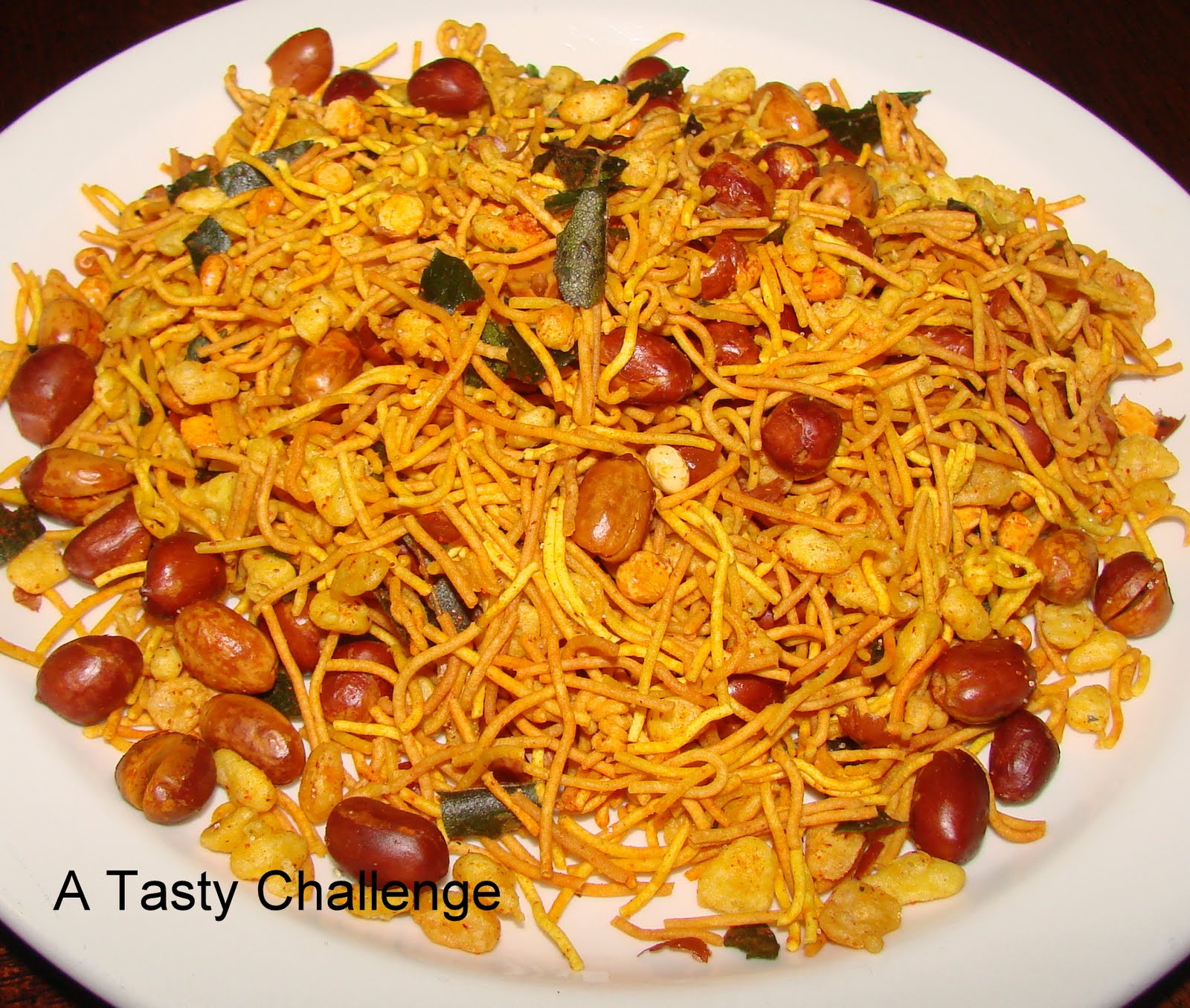 A Tasty Challenge.....: Kerala Mixture