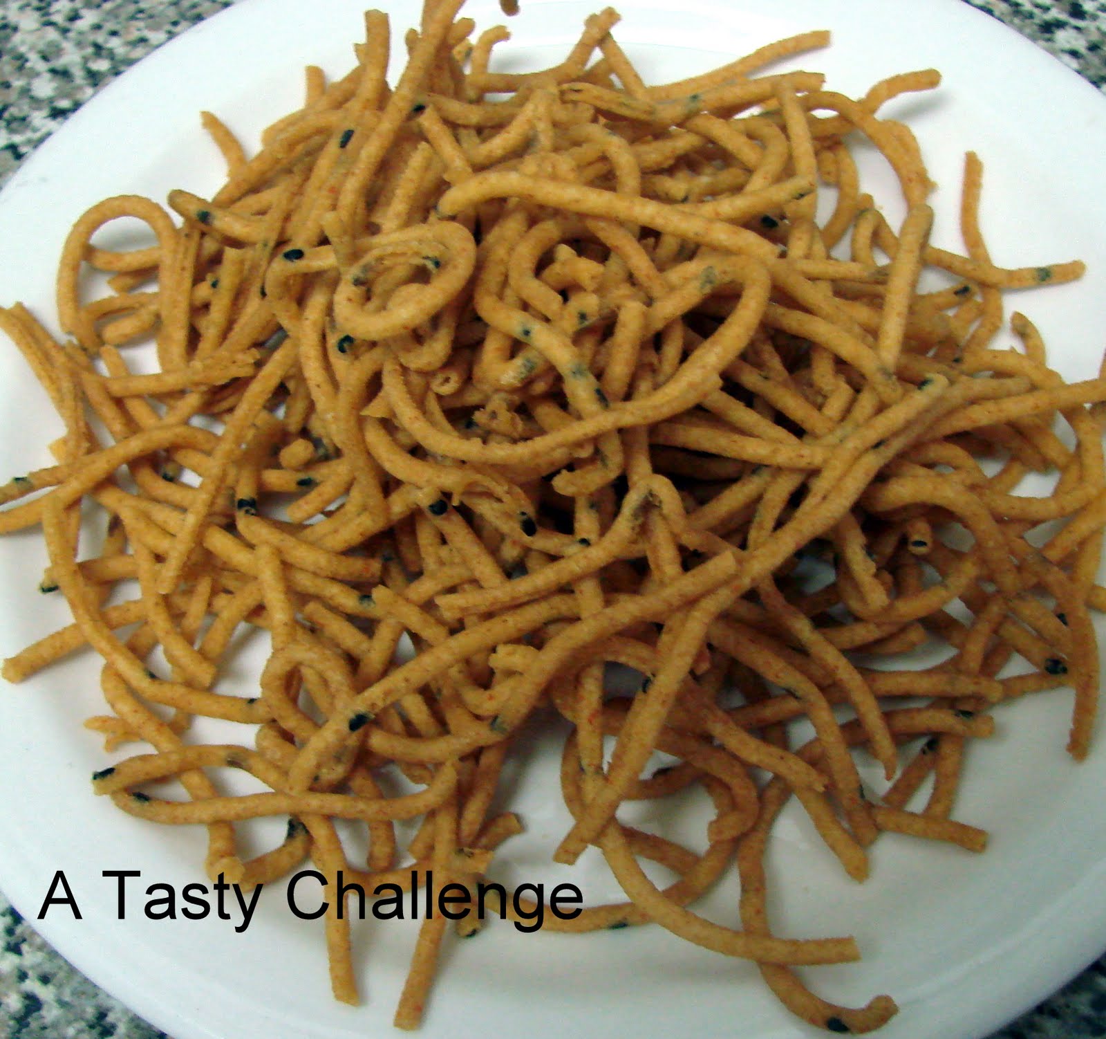 A Tasty Challenge.....: Spicy Murukku