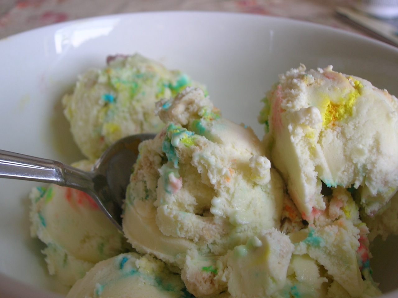 Lucky Charms Ice Cream | The Frozen Fix: Ice cream, sorbet, and frozen ...
