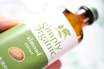 Almond Gelato | The Frozen Fix: Ice cream, sorbet, and frozen yogurt ...