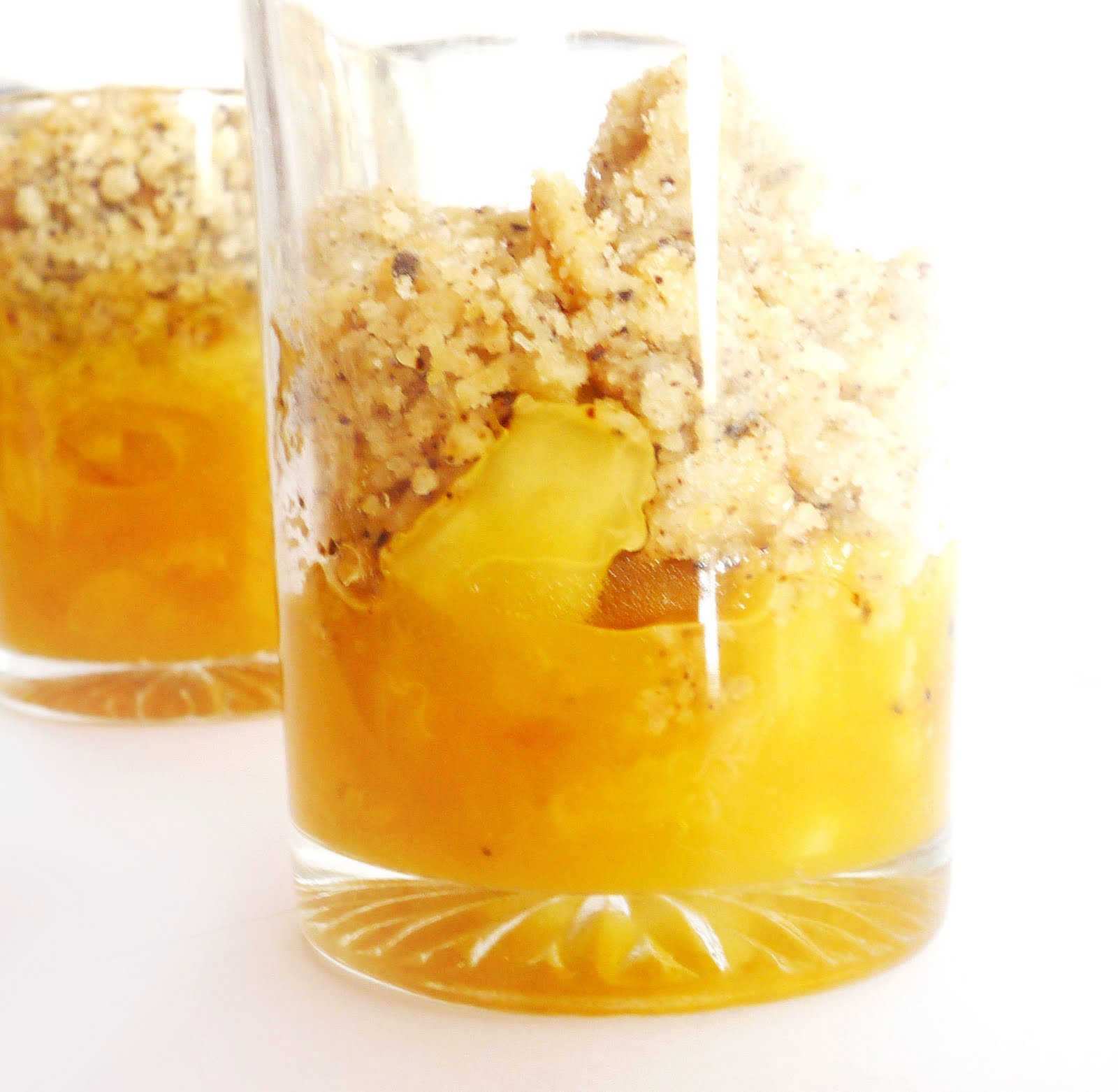 Crumble de frutas em copo