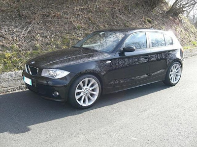 bmw gallery: black bmw e87 120d with 18 inch Wheels
