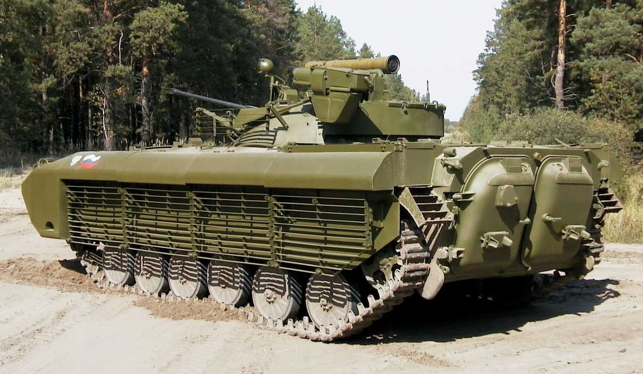 In Russia unveils in action a new Sprut-SDM1 airborne light tank ...
