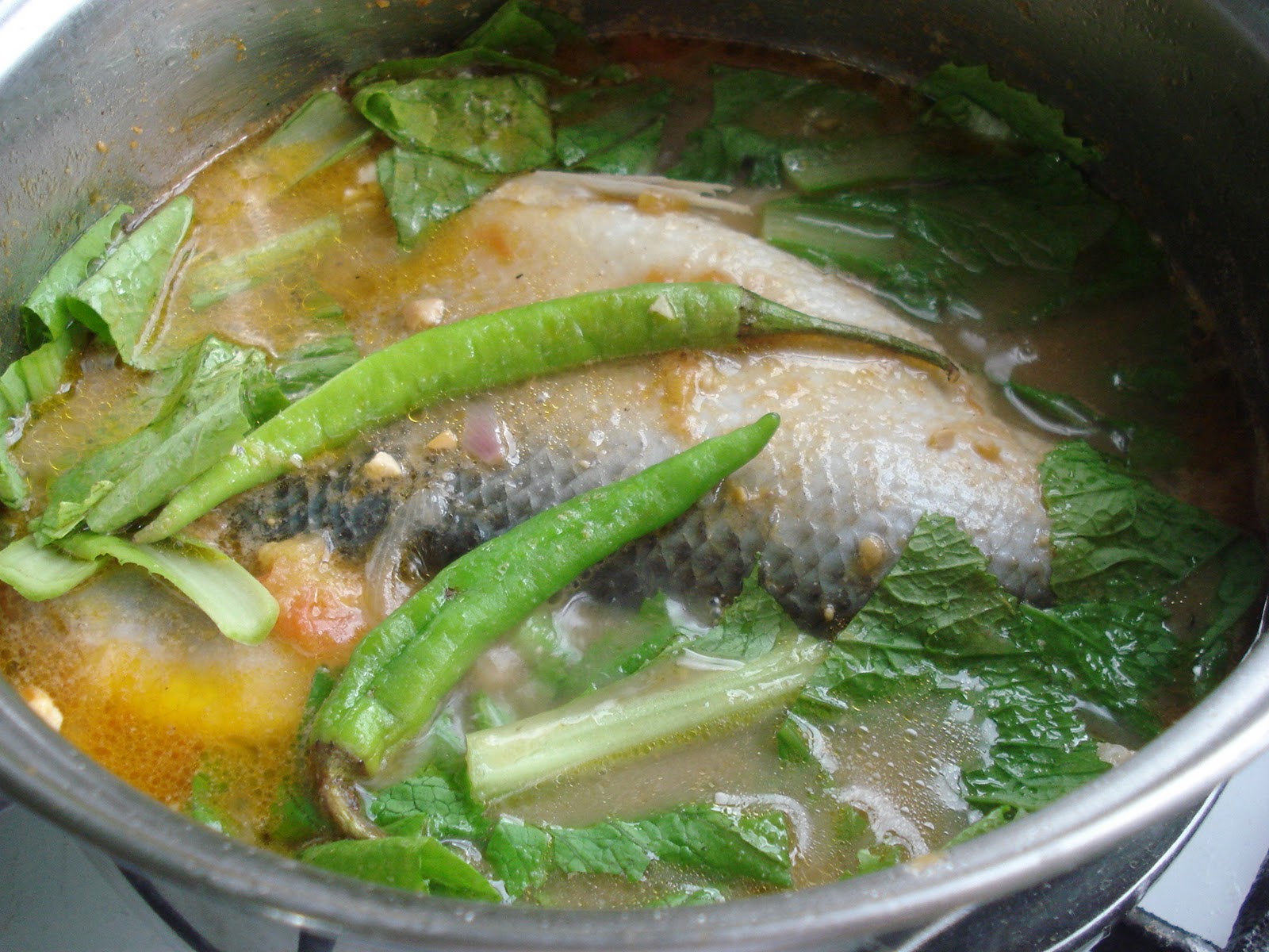 foodesign: bangus (local fish)