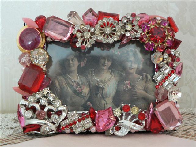 Craft Central: Exquisite Jeweled Photo Frames