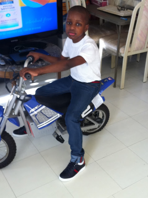 Mookie's World: MADD FUN WITH C.J. AND THE CREW