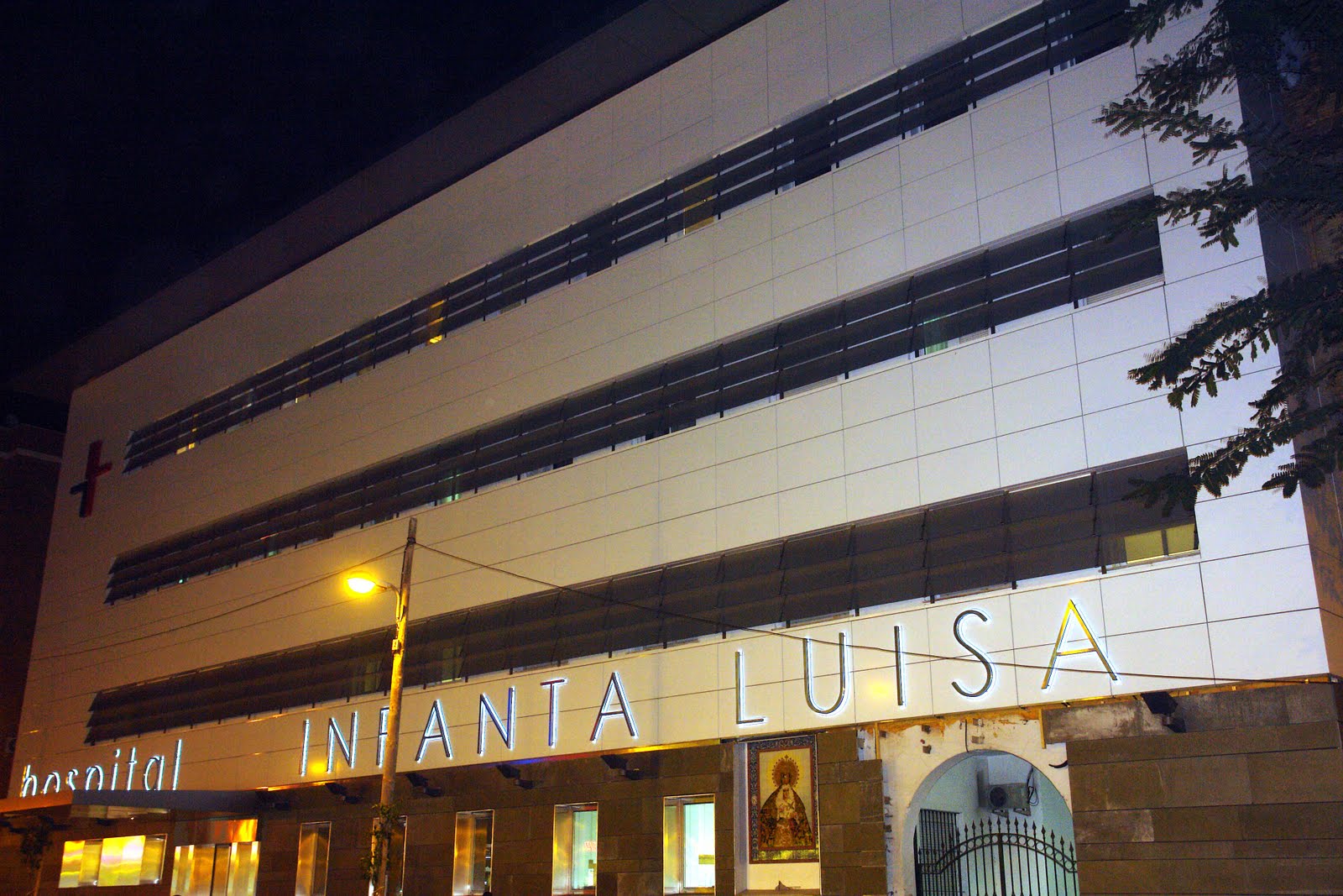 Hablando o Soñar despierto...: Hospital Infanta Luisa renovado