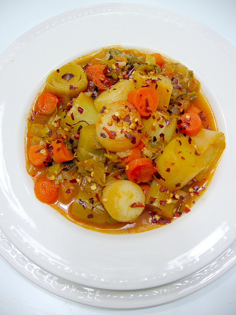 My Turkish Kitchen: ZEYTİNYAĞLI PIRASA