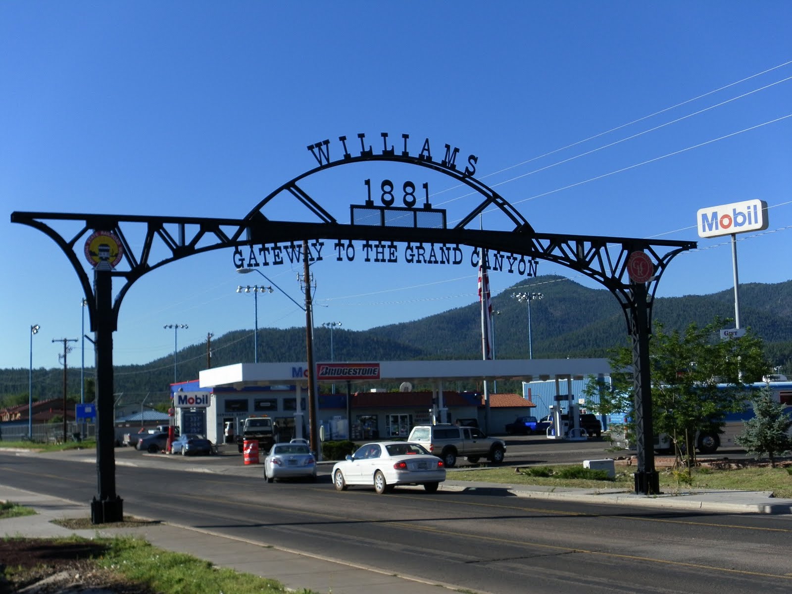 Views from two wheels: Williams, Arizona - gateway to the Grand Canyon