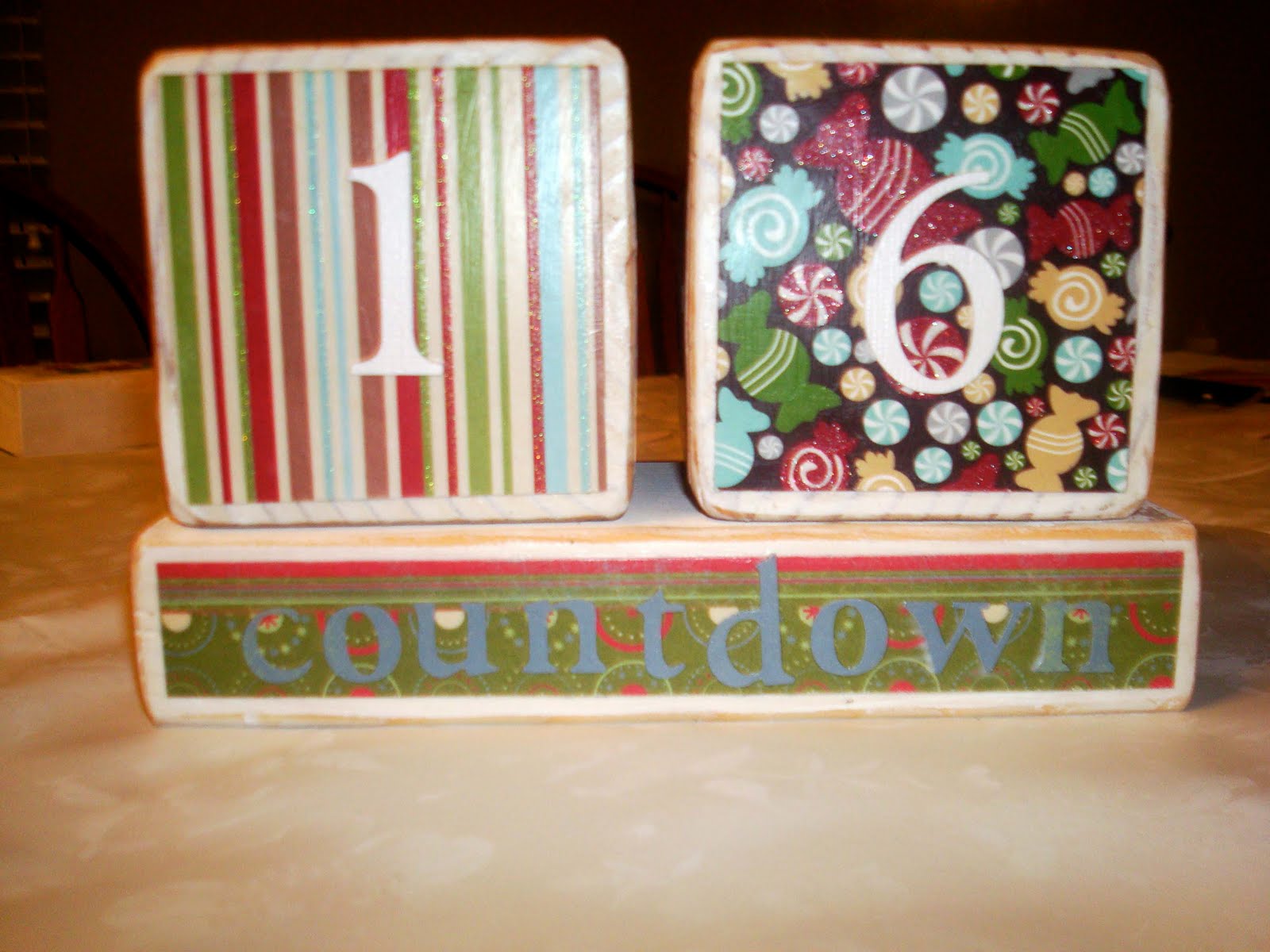 Mom on the Go: How to make a cute Countdown Calendar