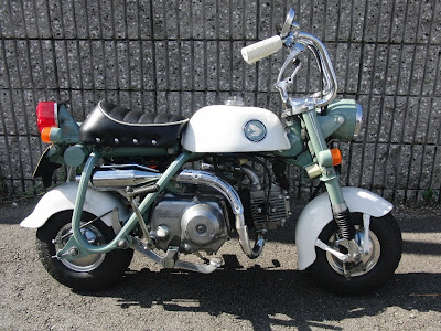 DeepでFunnyなMonkeyCustom: motor square RAT