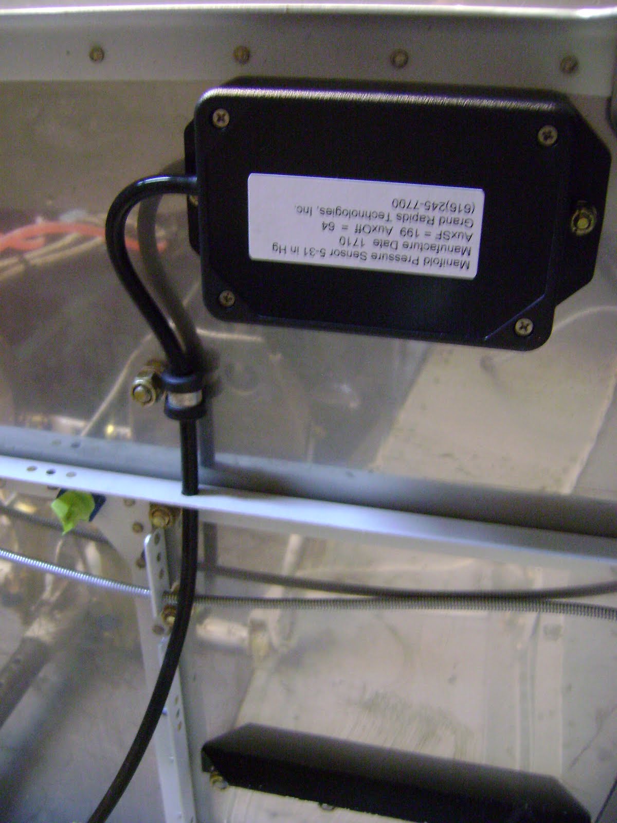 Welcome to JT's RV8 Aircraft Factory!: Manifold Pressure Transducer ...