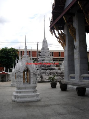 Dhamma Path Blog: Wat Rakhang Khositaram Woramahawiharn In Bangkok ...