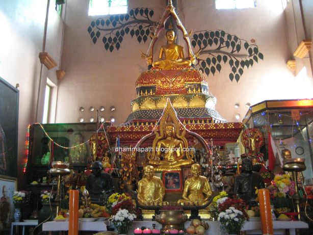 Dhamma Path Blog: Wat Uttamaram ~ Tok Raja Temple In Kelantan Malaysia.