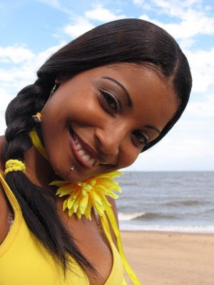 Mbila - Musica de Moçambique: Neima apresentou "Idiomas"