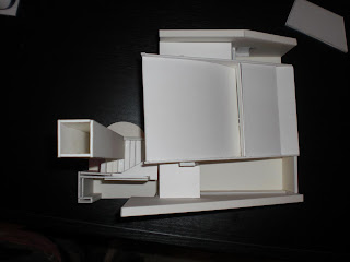 - SHARON LO -: MODEL: Robert Venturi's Mother's House