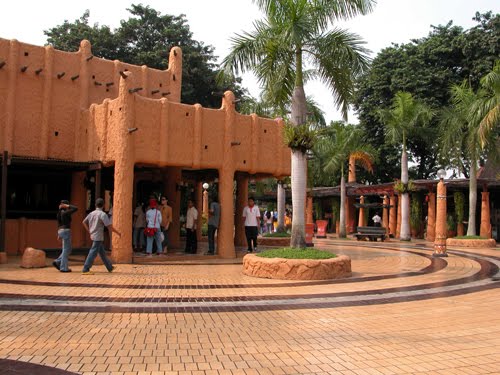 wisata: Dunia Fantasi (Dufan)