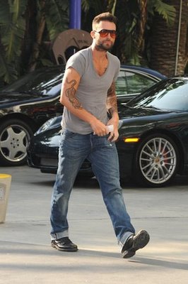 Adam Levine Starts New Clothing Line! - Fashionably Fly