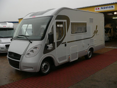 ÍNDICE FOTOGRÁFICO DE ACS, CARAVANAS Y CAMPERS: ADRIA VISION I 647 SG