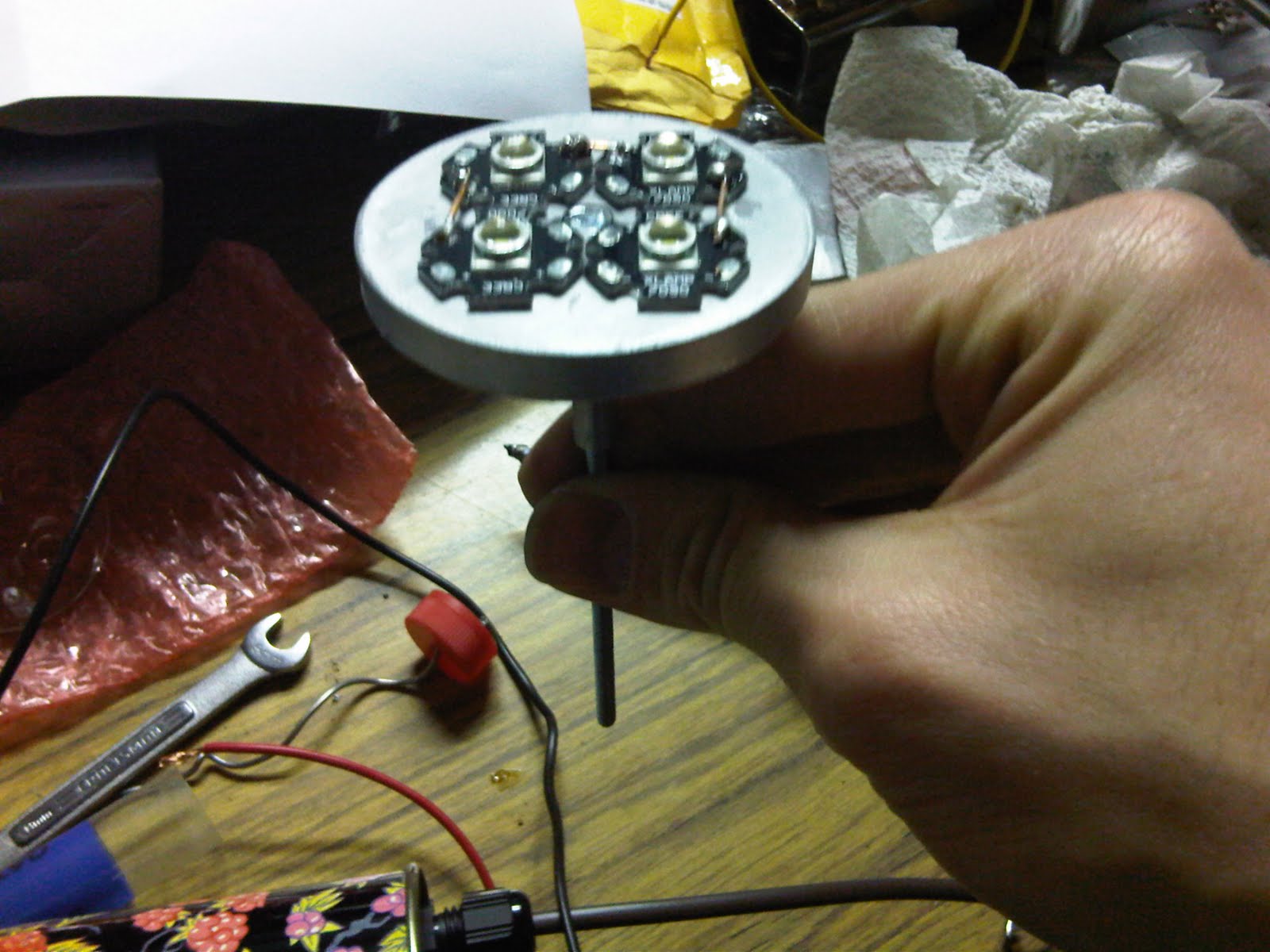 EC Velo Club: Dynamo Powered Light & USB Charger