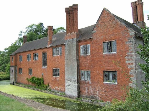 Eclectica: Baddesley Clinton - a moated manor house