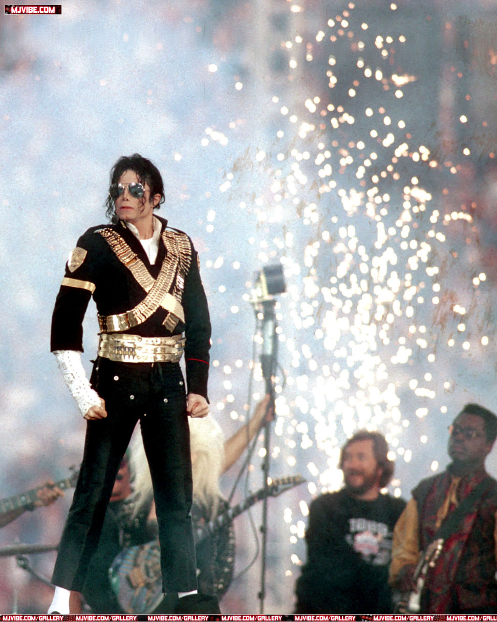 Lightness of Look : Michael Jackson's style