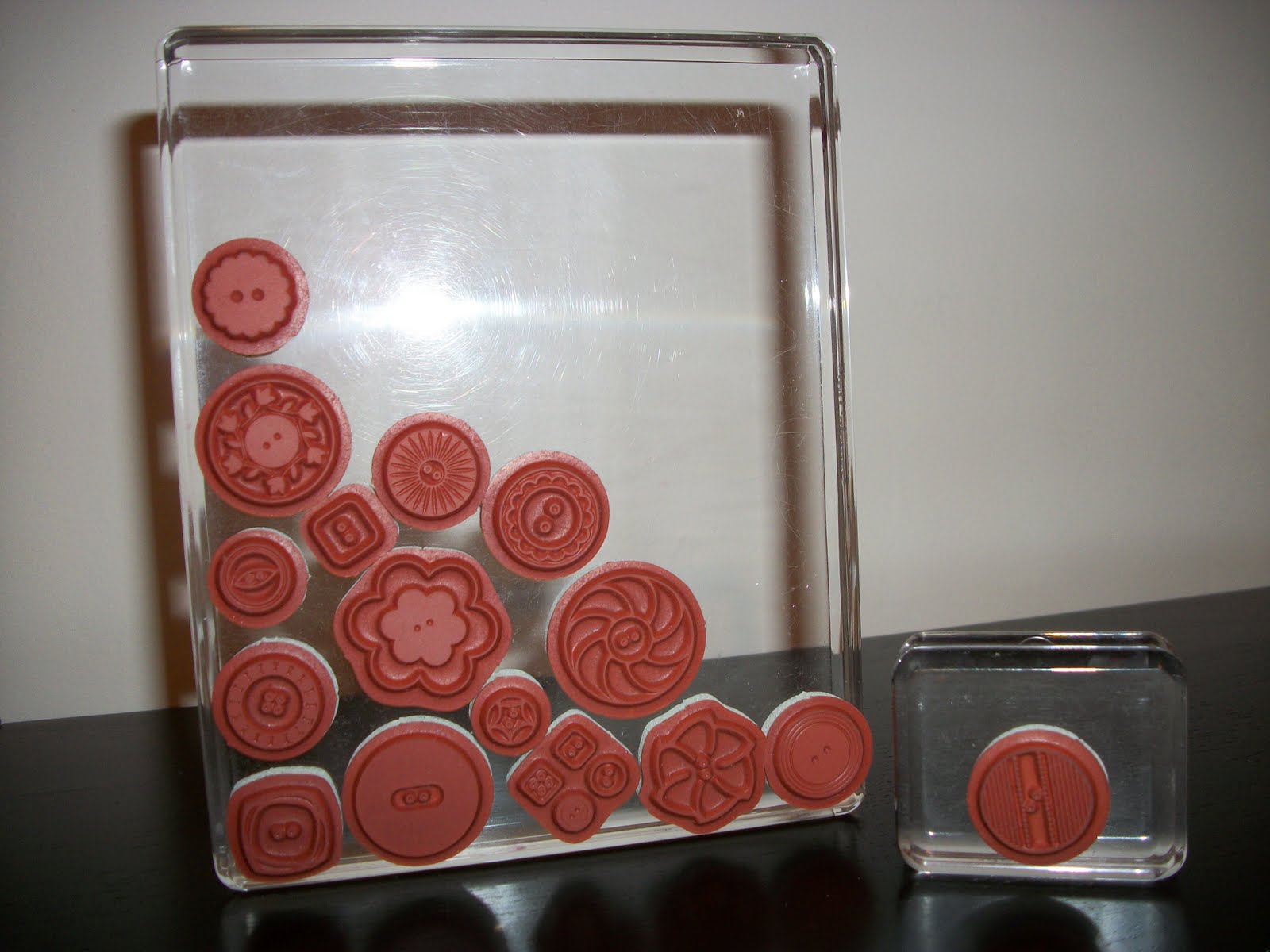 Jami Stamps: Button, Button!!