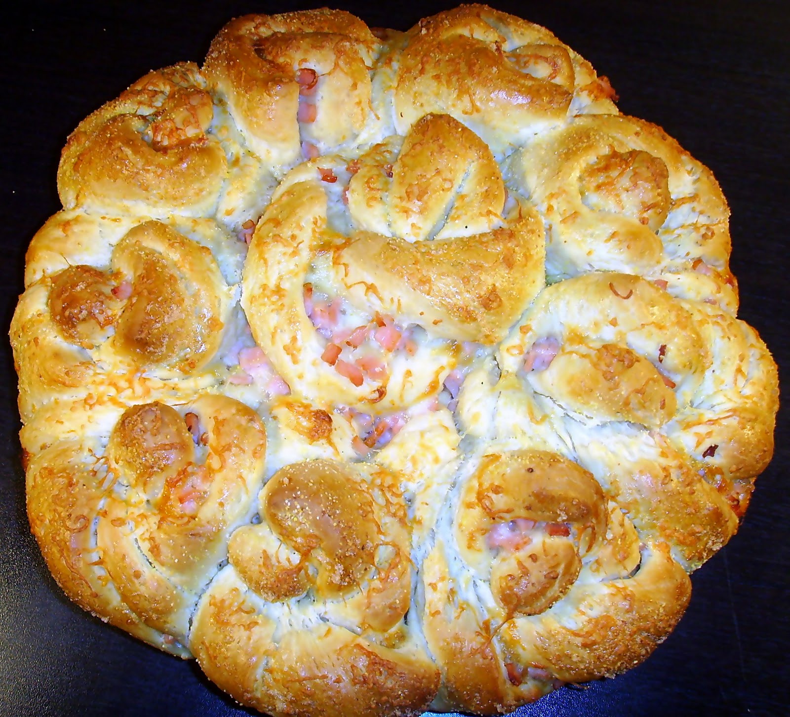 Angellove's Cooking: Хляб с шунка и кашкавал / Ham and Cheese Bread