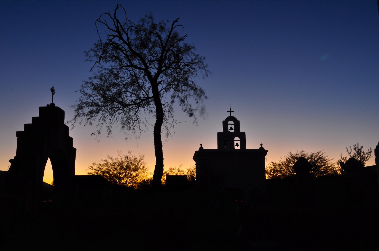 Scottsdale Daily Photo: Photo: Spooky Halloween Churchyard