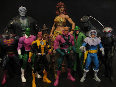 Action Toy Review: DC Universe Classics - Giganta